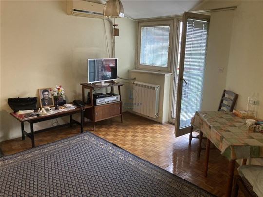 Hotel Jugoslavija, 48m2