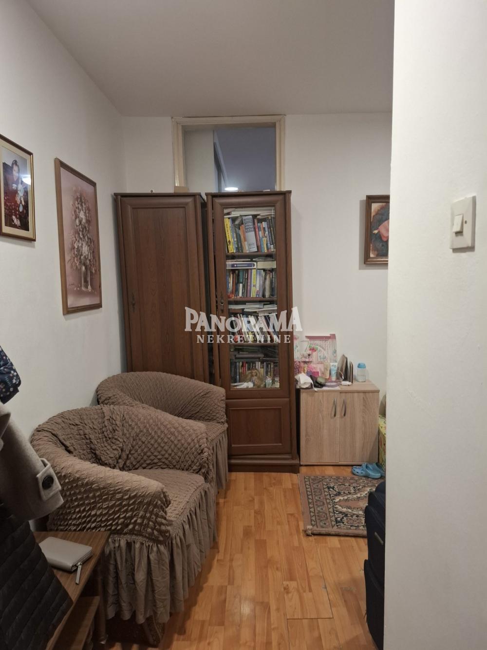 Radovana Simića Cige, Jednosoban stan na prodaju, 39m2, 115.000€