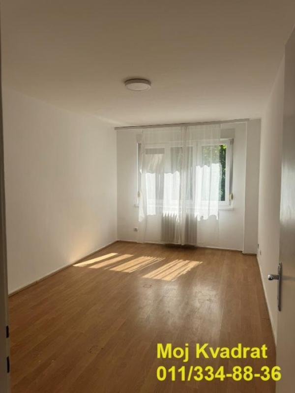 Dvosoban stan za izdavanje, 57m2, 700€