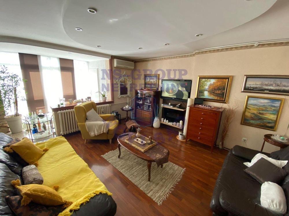 Četvorosoban stan na prodaju, 84m2, 236.900€