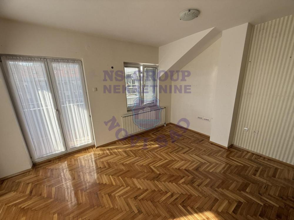 Trosoban stan na prodaju, 65m2, 133.900€