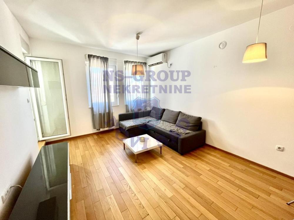 Jednoiposoban stan na prodaju, 38m2, 135.960€