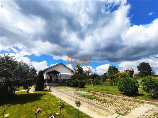 Prodaja prelepe kuće sa 10 ari placa, Barajevo-Sta