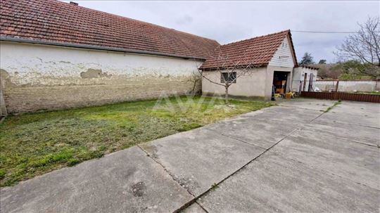 Bezdan – Kuća 152m², plac 1.839m²