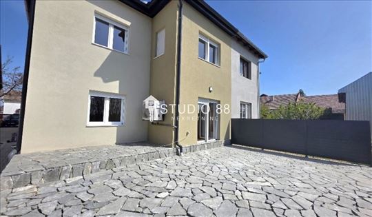 Zrenjanin, Gradnulica, Kuća, 3.0, 302m2