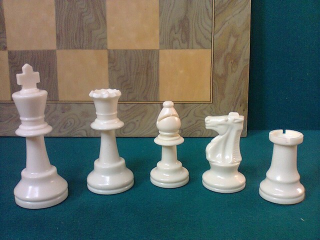 Sahovske Figure Fide Klasik (crno bele otezane)