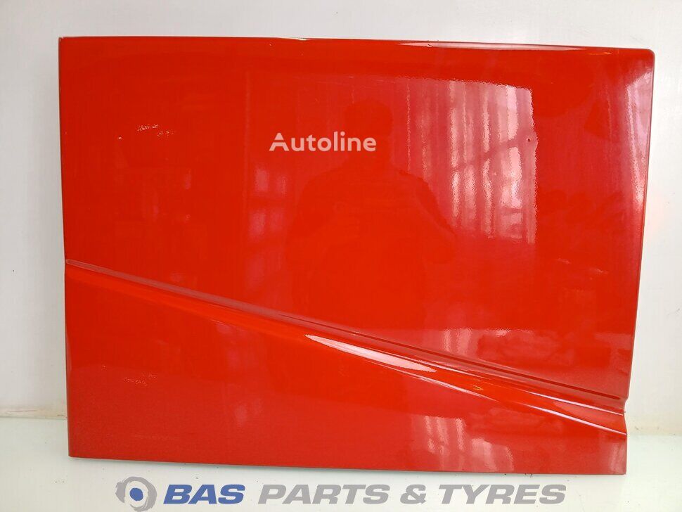 Volvo FH4 Toolbox hatch 82150941 poklopac šahte za Volvo FH4 kamiona