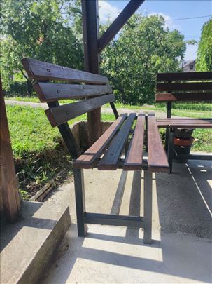 Klupe sa naslonom