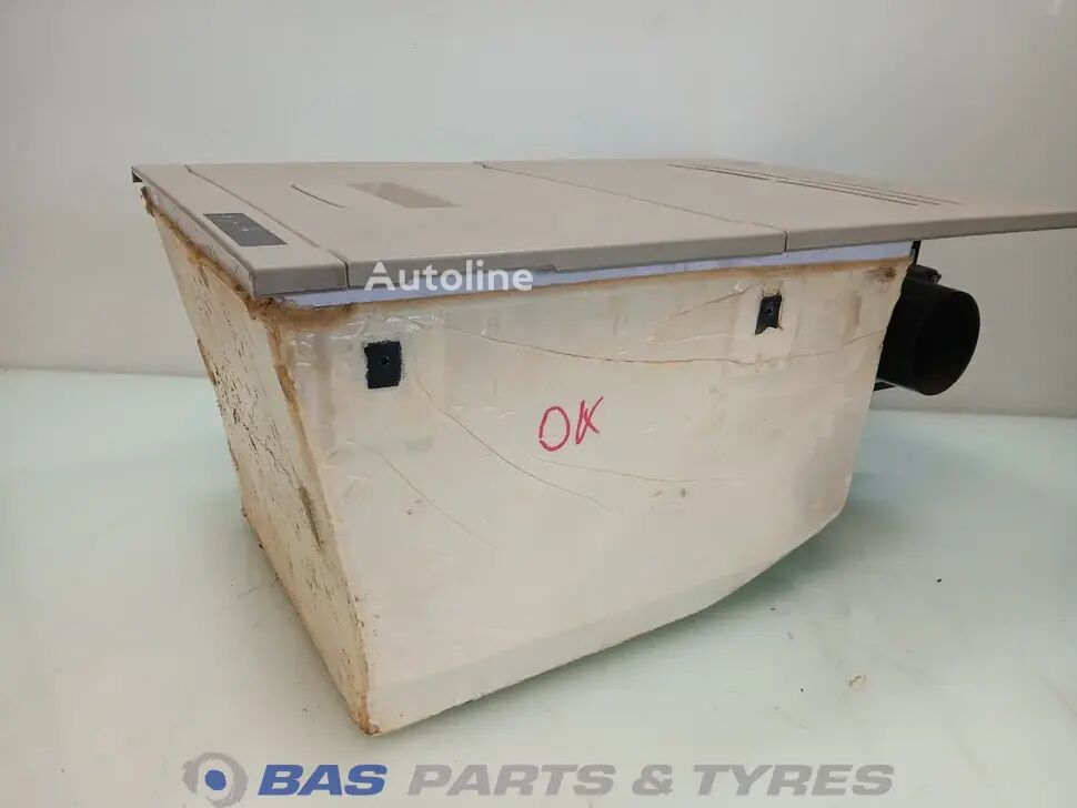 Volvo FH4 Refrigerator 33 Liter 33 23834689 frižider za auto za Volvo FH4 tegljača