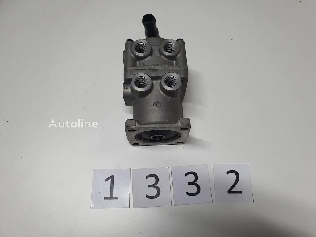 WABCO 4613150427 glavni kocioni ventil za tegljača