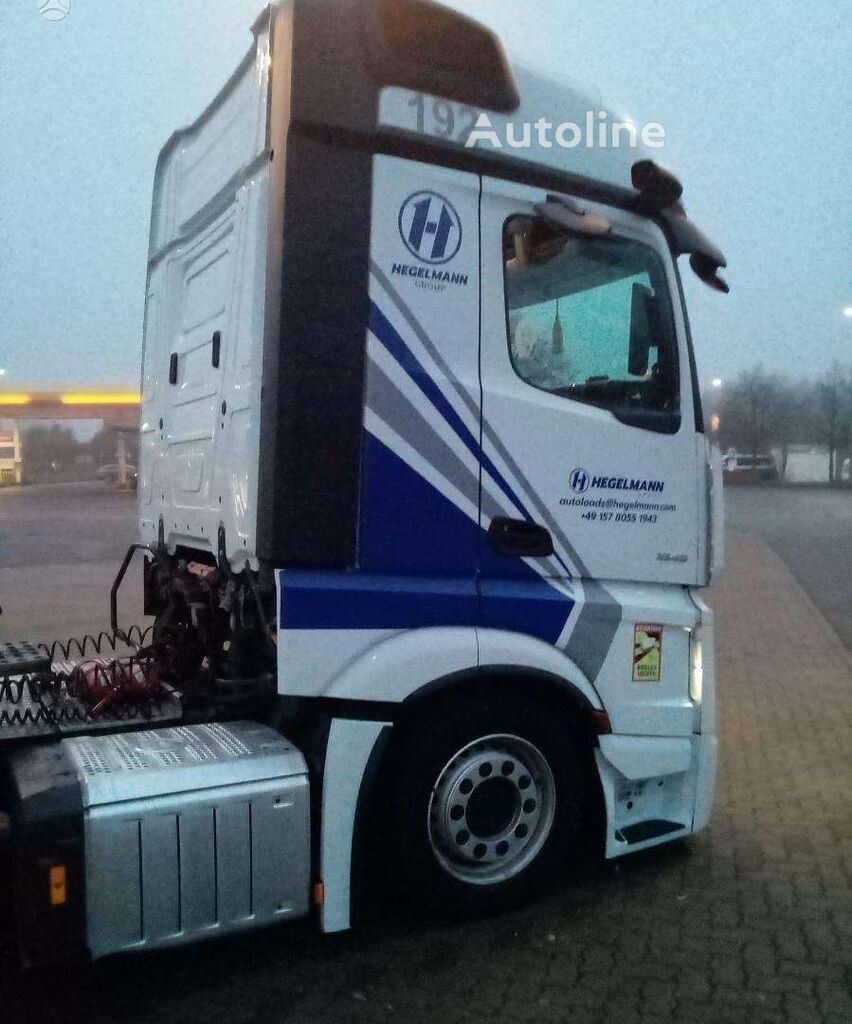 Mercedes-Benz Actros 1845 tegljač + poluprikolica autotransportera