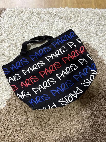 Paris torbica