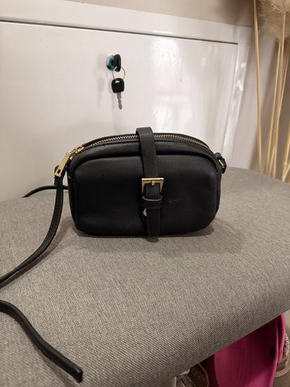 Elegantna Pull&Bear mini torbica