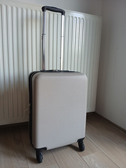 Kabinski kofer CARPISA 53cm - kao Nov