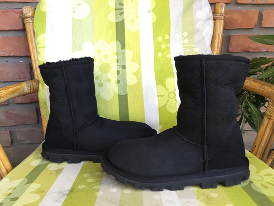 Original UGG Australia cizme sa hologramom