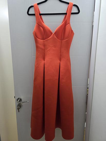 Asos crvena haljina
