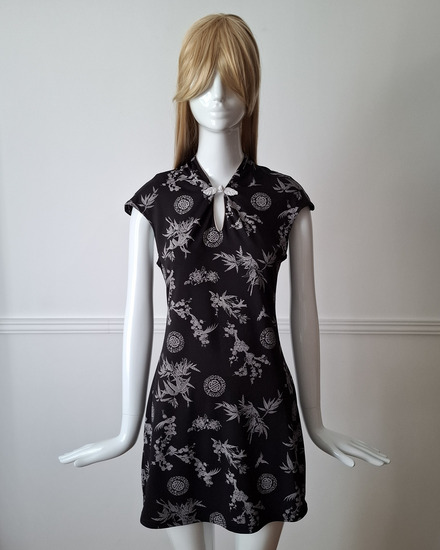 China girl dress M