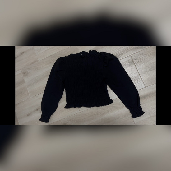 H&M crna smok bluzica M - dugi puff rukavi