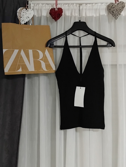 Zara crni top na bretele novo sa etiketom S/36
