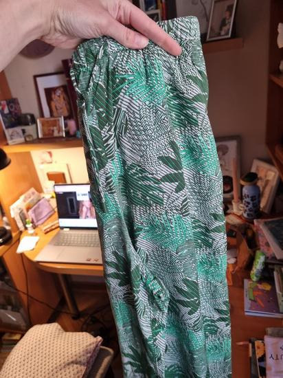 Novo! Prelepe M&S pantalone od viskoze