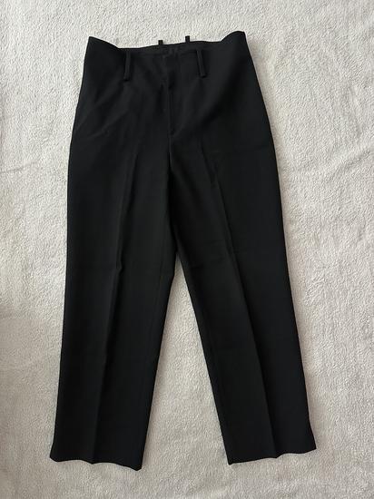 Crne pantalone