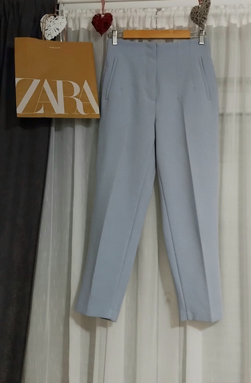 Najlepsi model Zara pantalona na peglu S/36