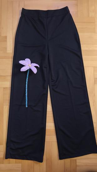 Crne pantalone sirokih nogavica NOVO