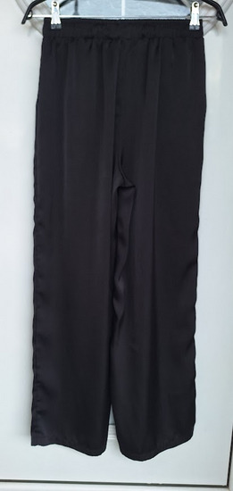 Saten pantalone 38