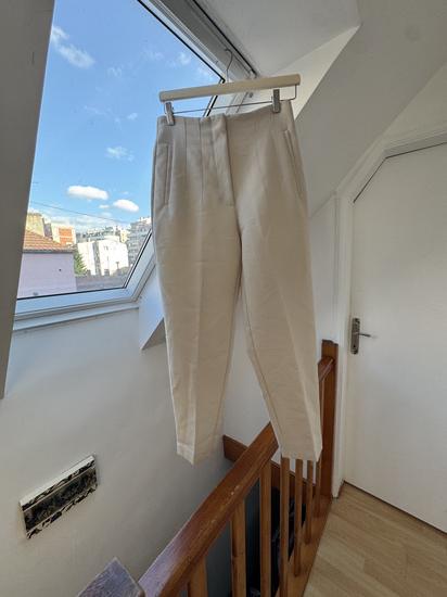 Zara elegantne pantalone – velicina M (EU 38)