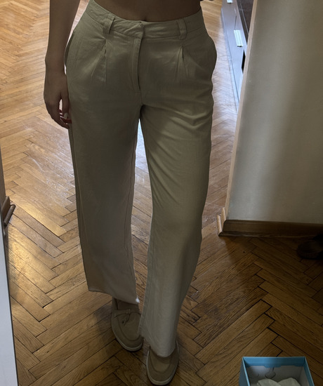 Stradivarius lanene pantalone