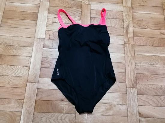 Decathlon nov jednodelni kupaci S