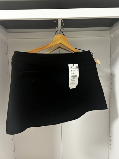    Zara nova suknja sa etiketom