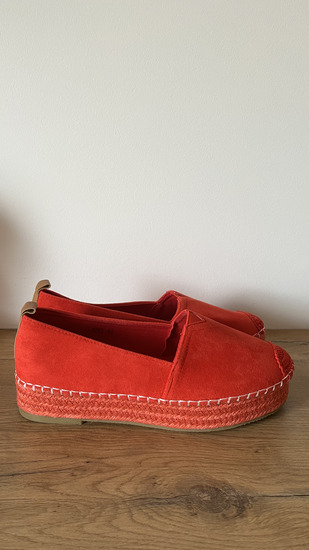Nove espadrile sniženo