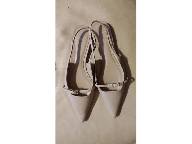 SANDALE ZARA NOVE