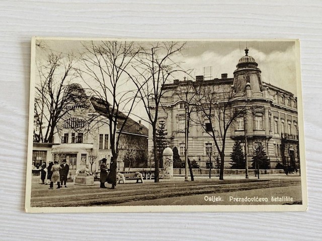 OSIJEK HRVATSKA PRERADOVIĆEVO ŠETALIŠTE