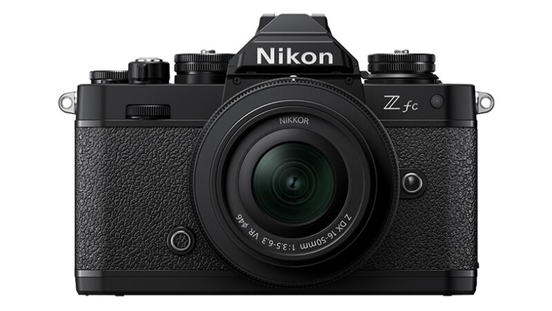 NIKON Z fc Kit sa DX 16-50mm f/3.5-6.3 VR crni