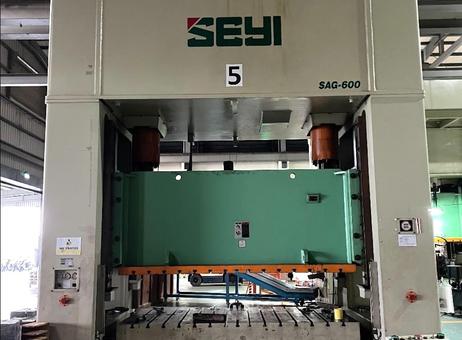 600 тона Преса за штампање лимова механичка SEYI SAG-600