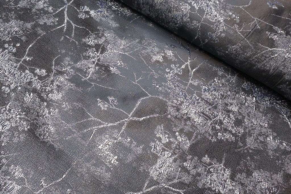 BROKAT SELECTION CRNI PM068 – 56 EKSKLUZIVNI METALIZIRANI MATERIJAL SA SREBRNIM FLORALNIM DEZENOM (150CM)