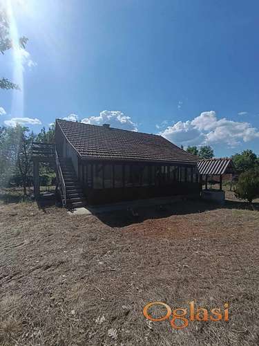    NA PRODAJU VIKEND KUĆA SA ŠUMOM – SONTOLOVO, ZAJEČAR