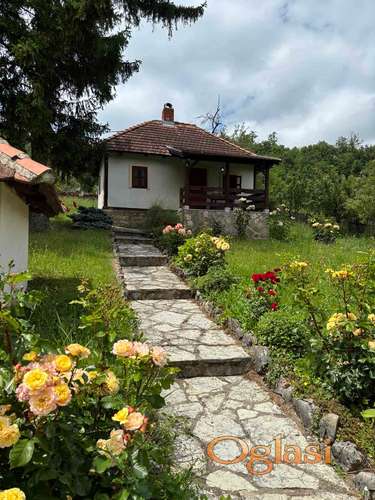 LJIG, SELO BA, KUCA, VAJATI, VODENICA, VELIKI PLAC, IDEALNO ZA TURIZAM - 85.500 eura