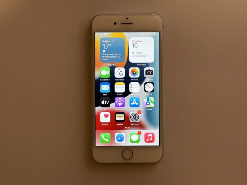 Apple iPhone 6s beli