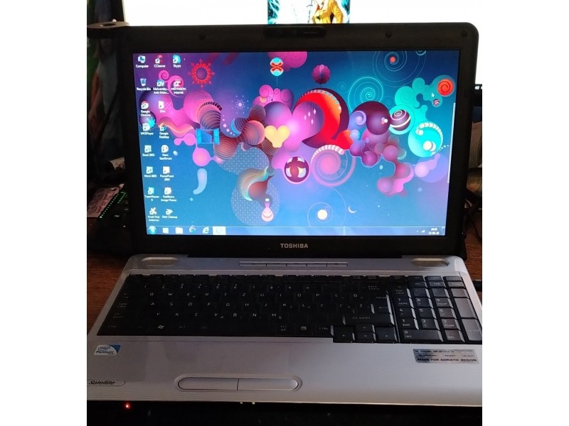 TOSHIBA lap top