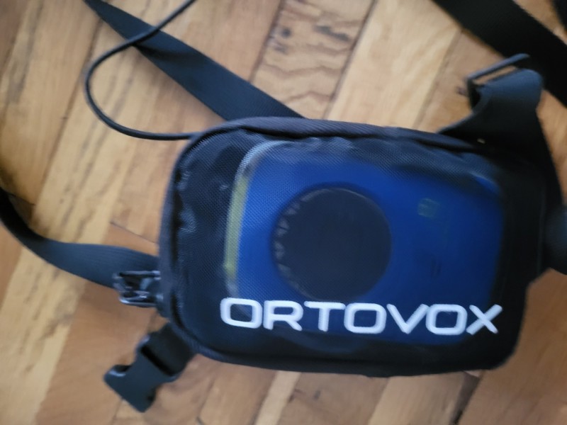 Ortovox Zoom+ transmiter signala u slucaju lavine