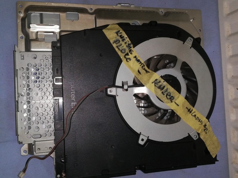 SONY ps3 - Hladnjak ,ventilator - Delovi