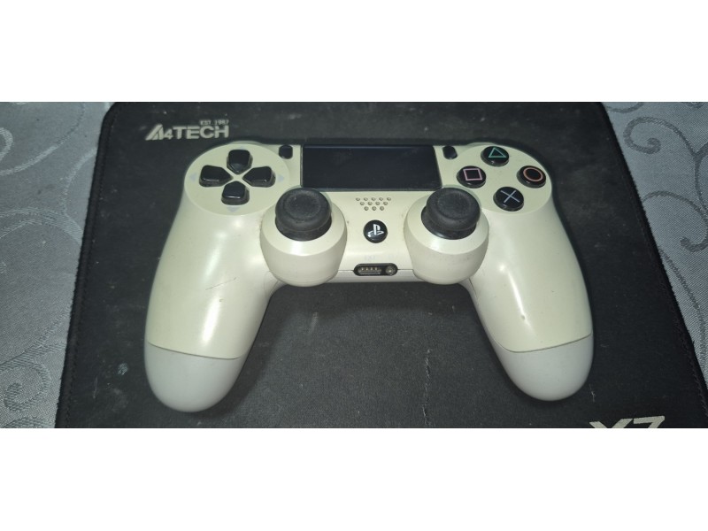 Dzojstik PlayStation 4 Original Delovi