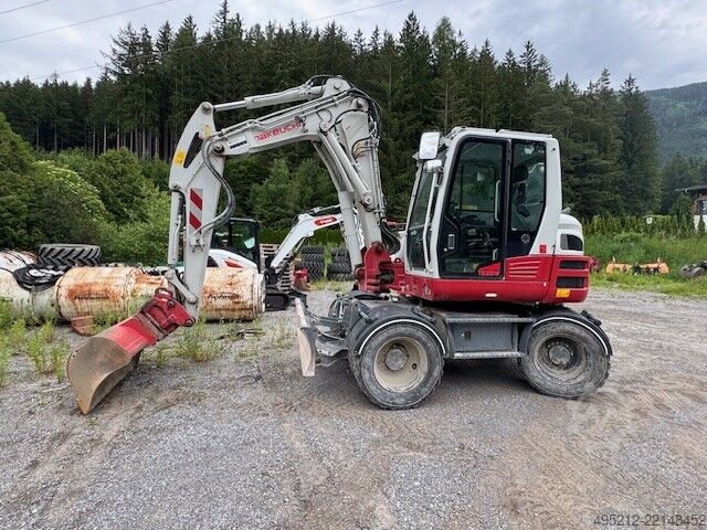 Točkaš bager
Takeuchi TB 395 W