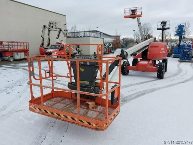 Teleskopska platforma
JLG 460SJ
