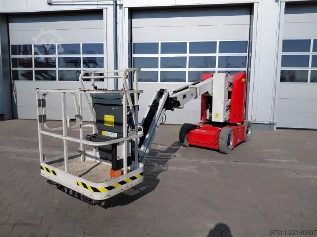 Artikulisan teleskopski bum lift
JLG E300AJP