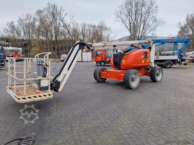 Artikulisan teleskopski bum lift
JLG 600AJ