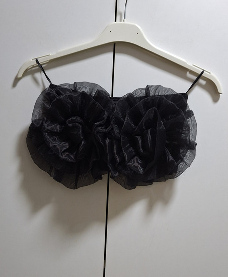 Zara top sa cvetovima od organze XS/S